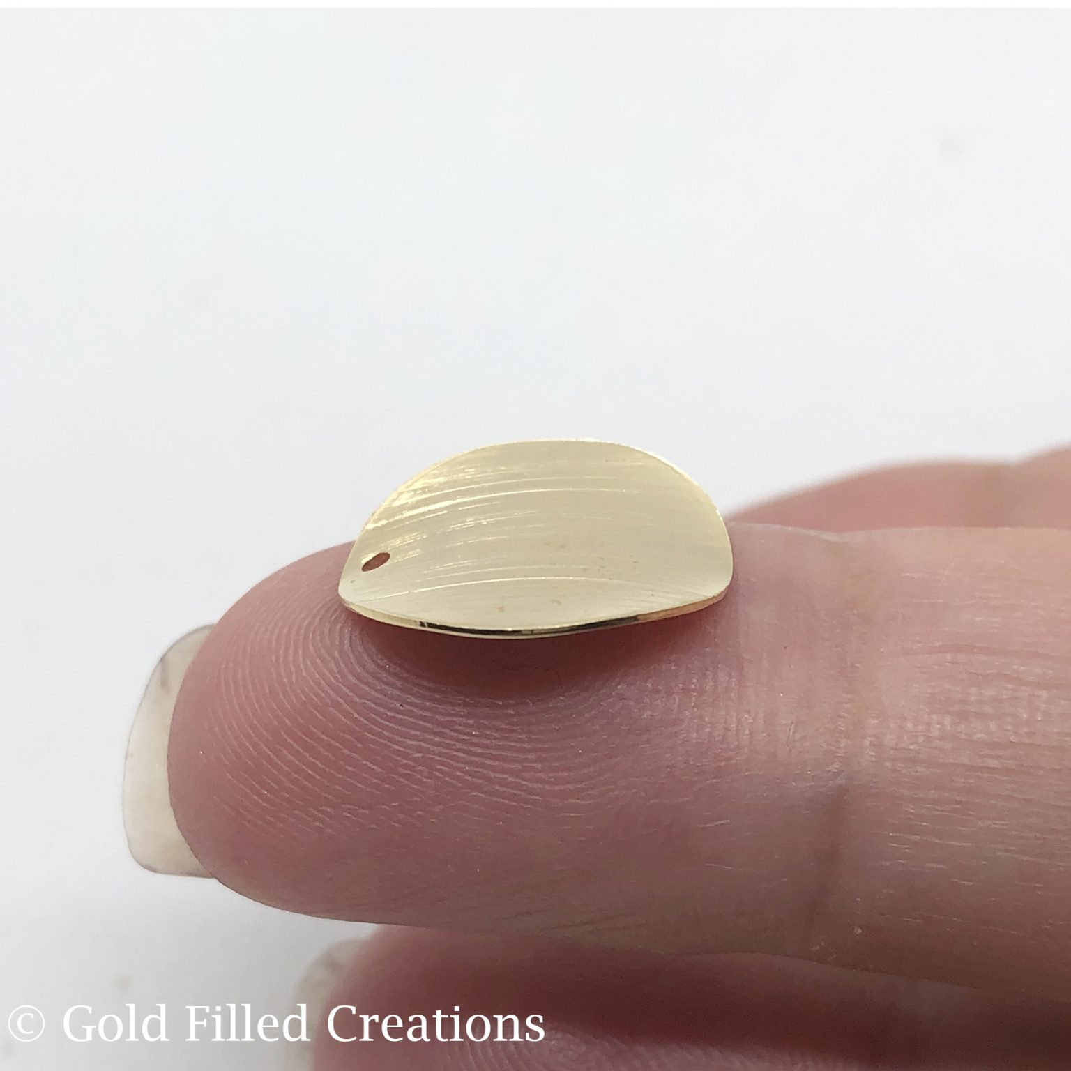 Gold filled round disc wave 15mm , 2 10 30 pieces 20% discount , gold ...